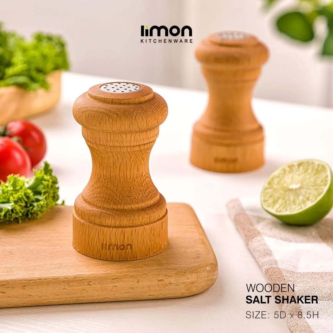 LIMON WOODEN SALT SHAKER
